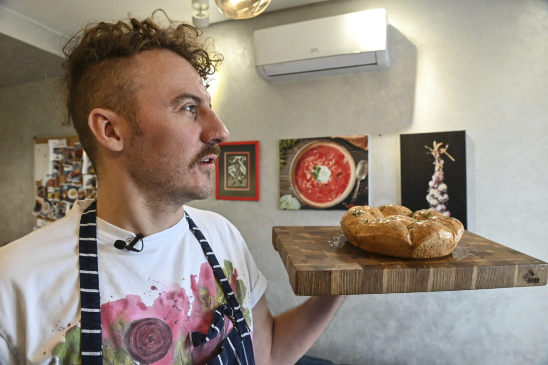 Borsch without a ‘t’: Kyiv chef uses food to reclaim culture | News ...